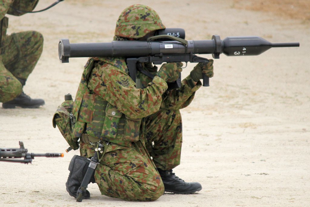 LATINNEWS: MISIL ALEMÁN PANZERFAUST-3, DEL EJERCITO PERUANO