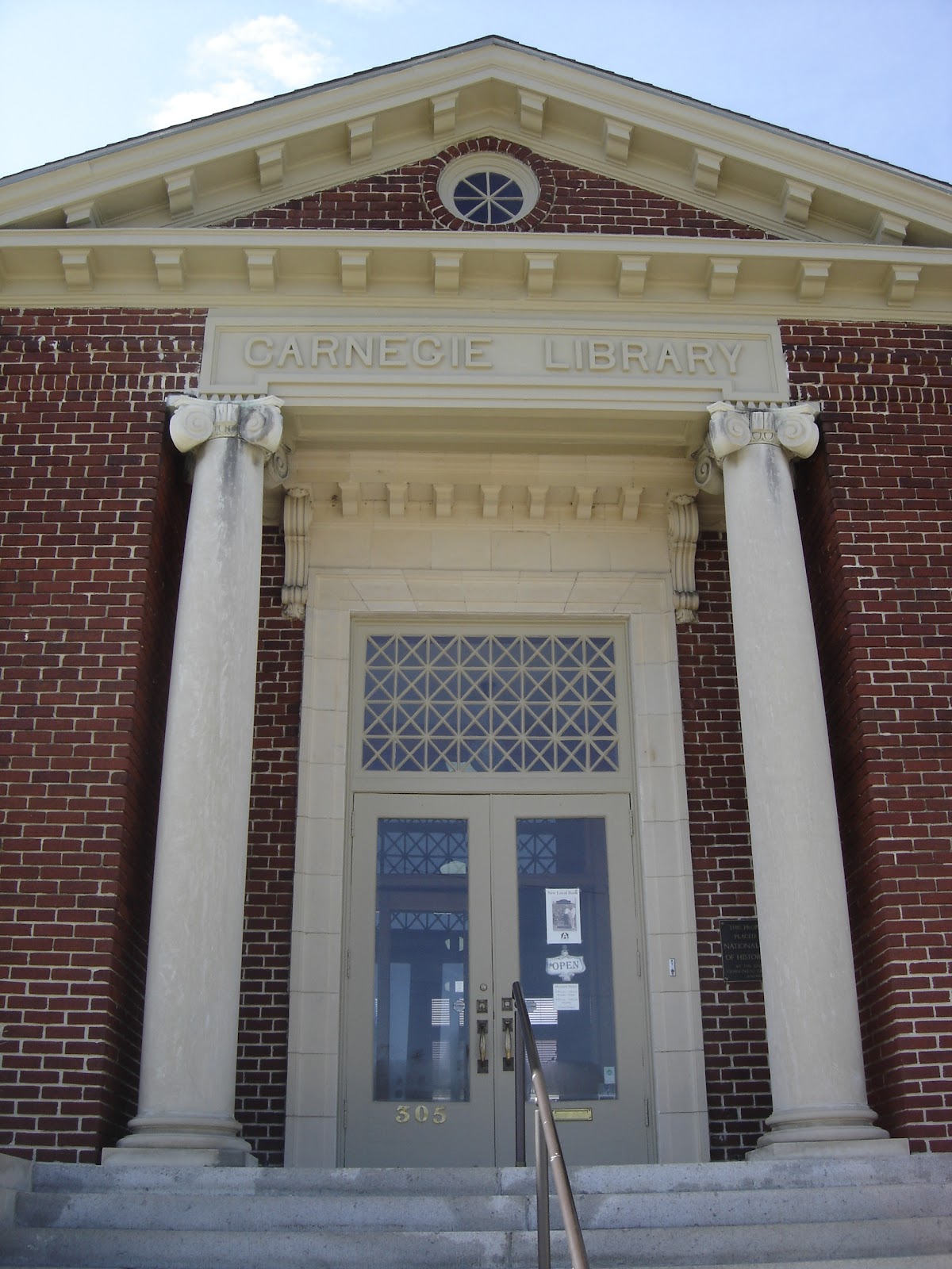 Places To Go, Buildings To See: Carnegie Library - Valdosta, Georgia