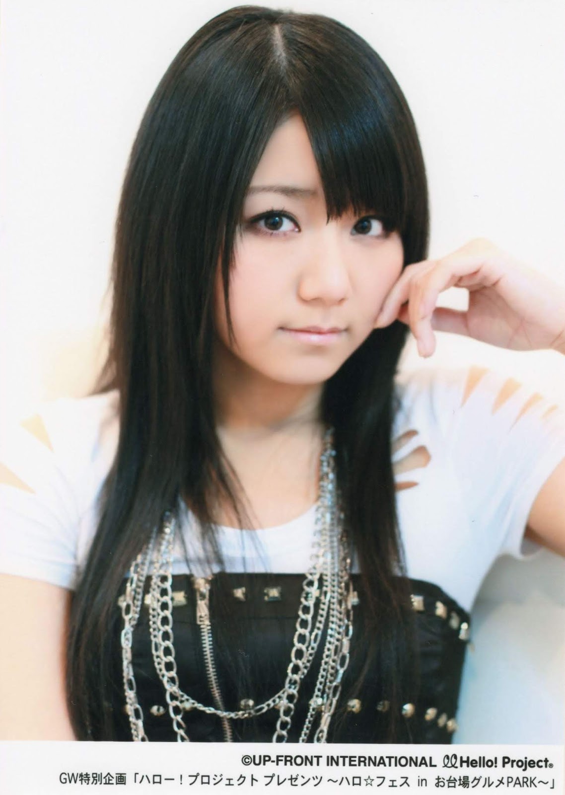 Graduadas: Eri Kamei, JunJun y LinLin de Morning Musume.