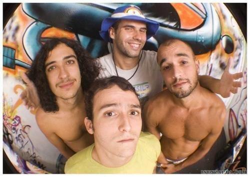 Charlie Brown Jr: FORFUN