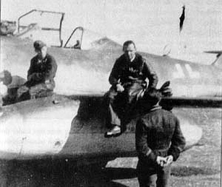 NAZI JERMAN: Foto Heinz Bär, Jagoan Udara Luftwaffe