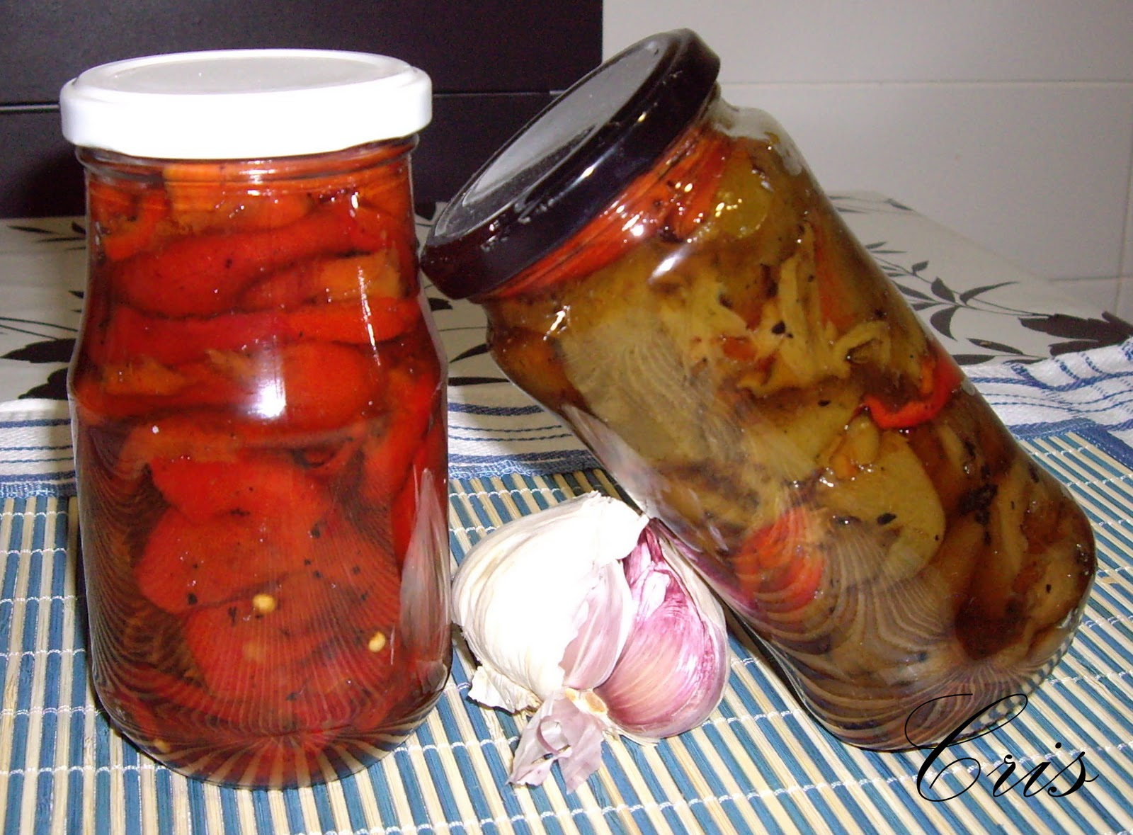 Serendipity by Cris: Pimientos asados embotados.