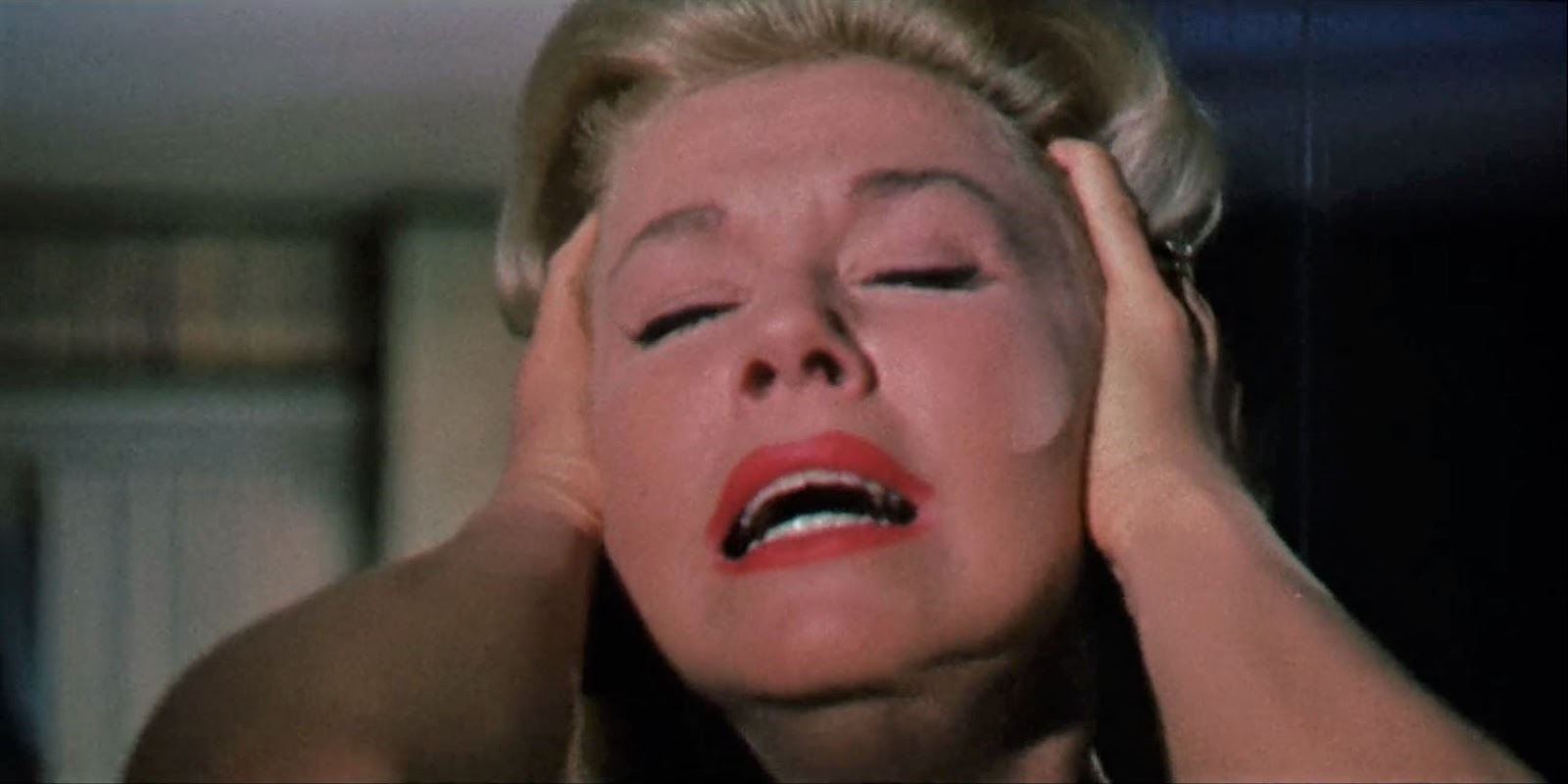 DREAMS ARE WHAT LE CINEMA IS FOR...: MIDNIGHT LACE 1960