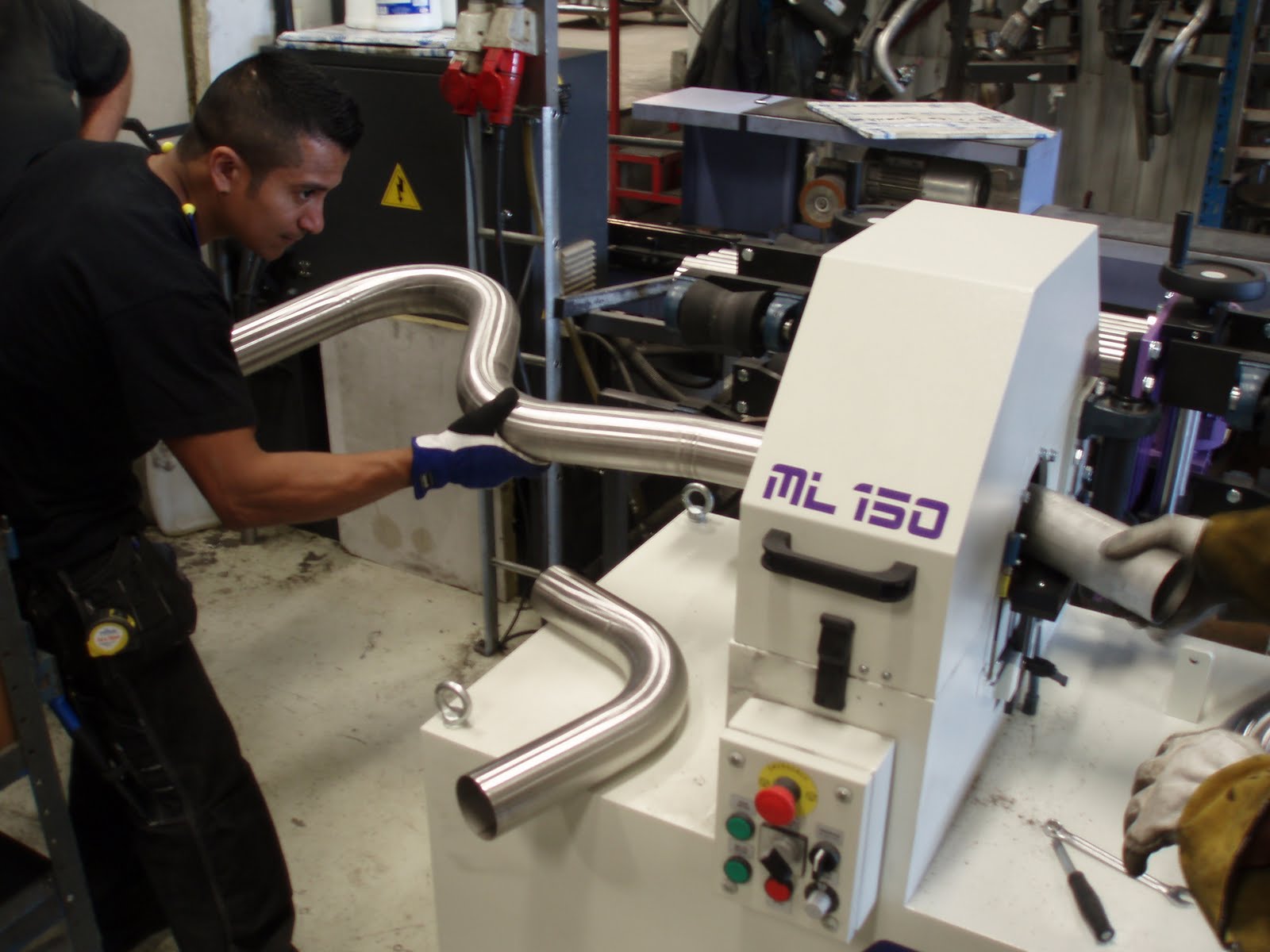 Tube Polishing & Tube Finishing Machines: Ferrita: Exhaust Pipe ...