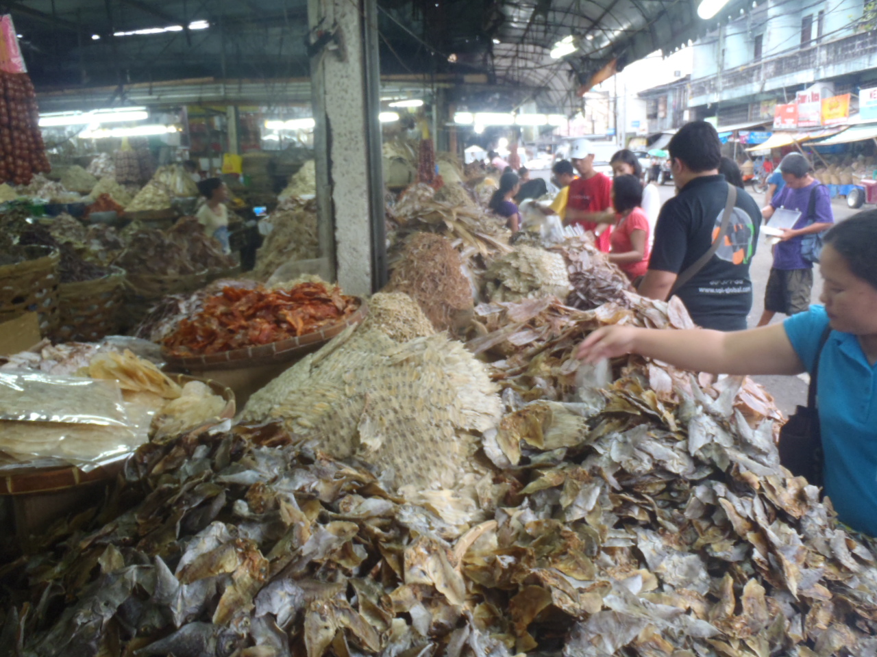 We Put Pictures Into Reality: Cebu's Taboan Market: More Than Just a ...