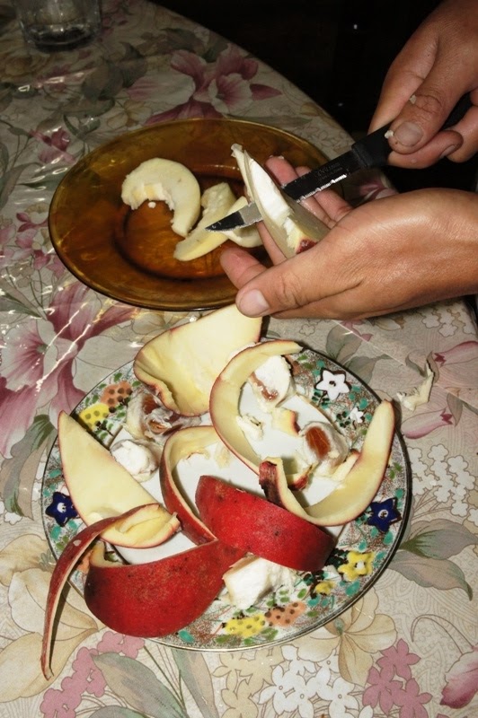 OUR PHILIPPINE TREES: How to Eat Mabolo without the Added Fuzz