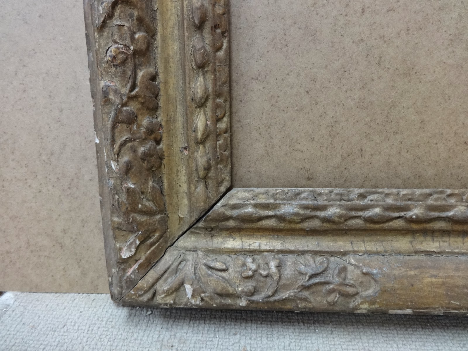 Antique Frame Sale: A 17th/18th Century English Lely Frame