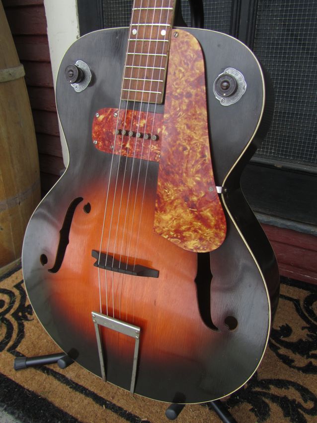 c.1938 Kay-made Oahu Volu-Tone Spanish Electric Guitar