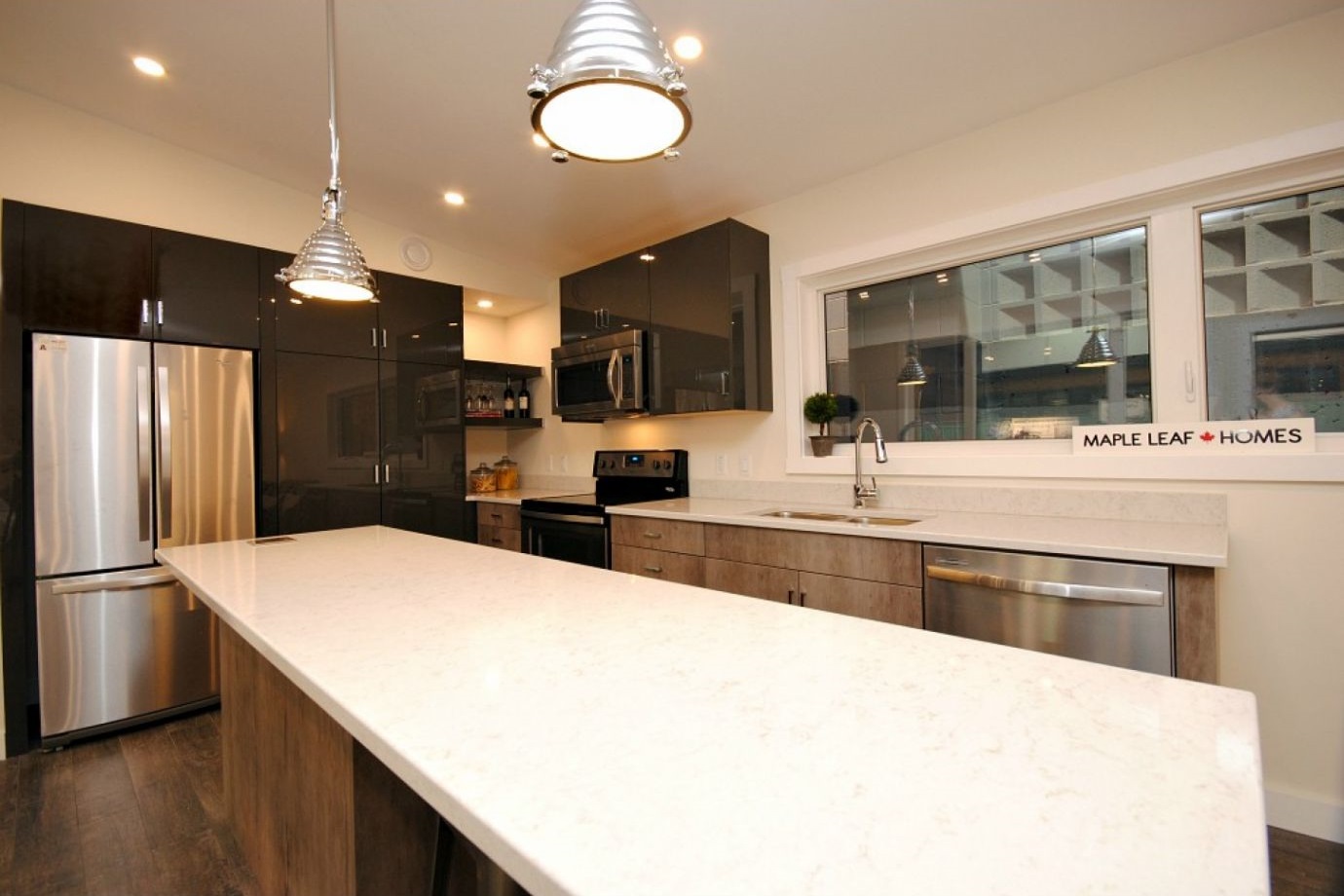 Prefab Homes - Modular Homes - Canada: Maple Leaf Homes