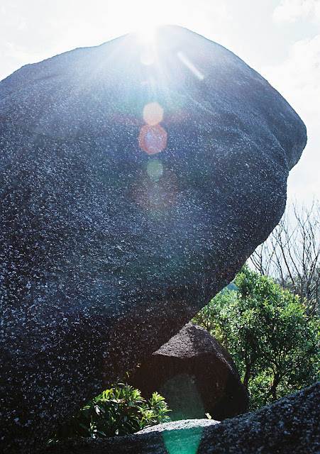 Sacred gateways of Japan: Japan's ancient megaliths & OOPARTS - photo ...
