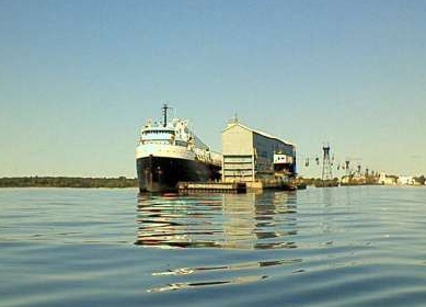 nailhed: "Thine Alabaster Cities Gleam..."