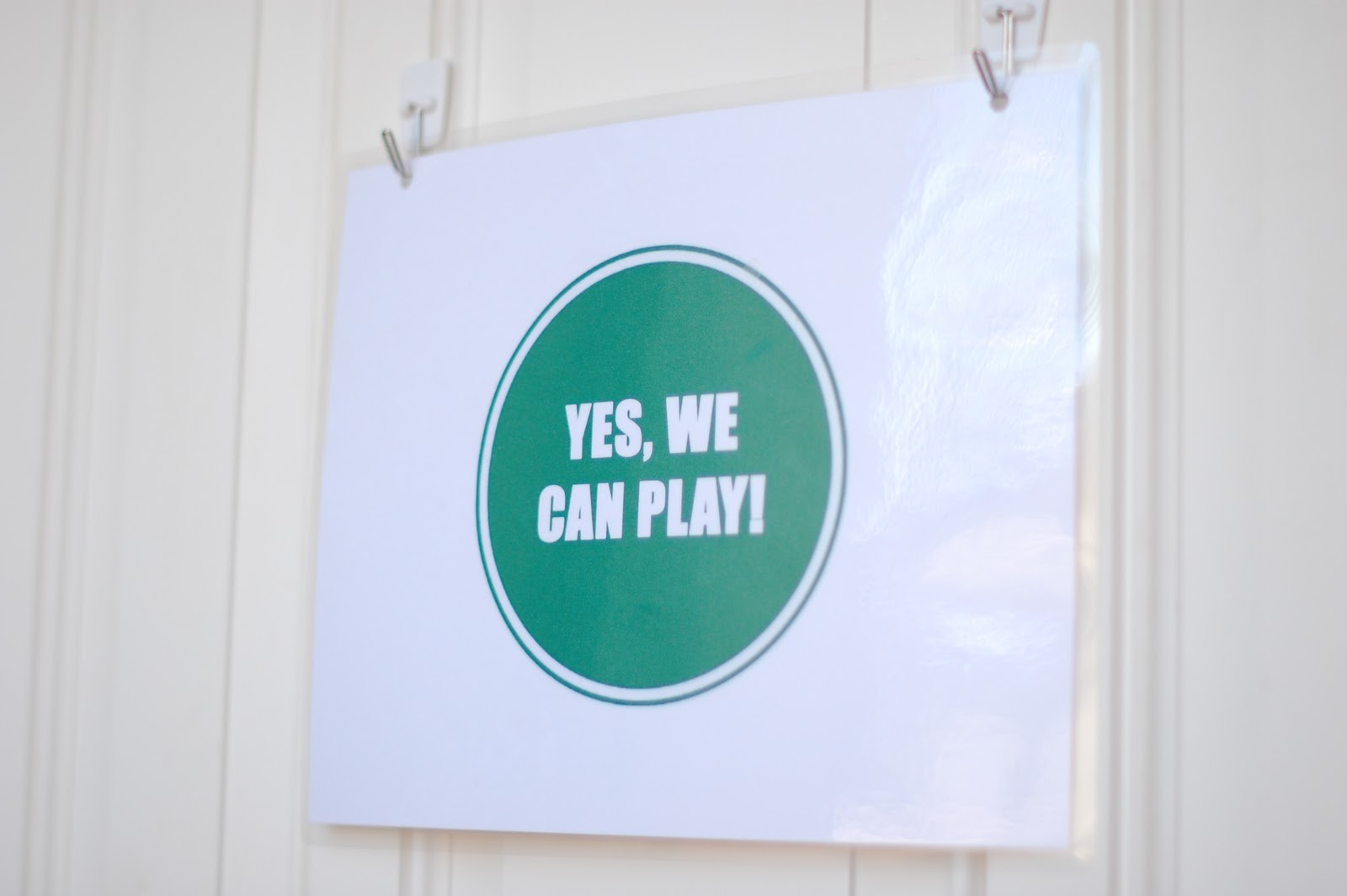 Life in the Peanutbutter Lane: Printable Door Sign: Yes, We Can Play ...
