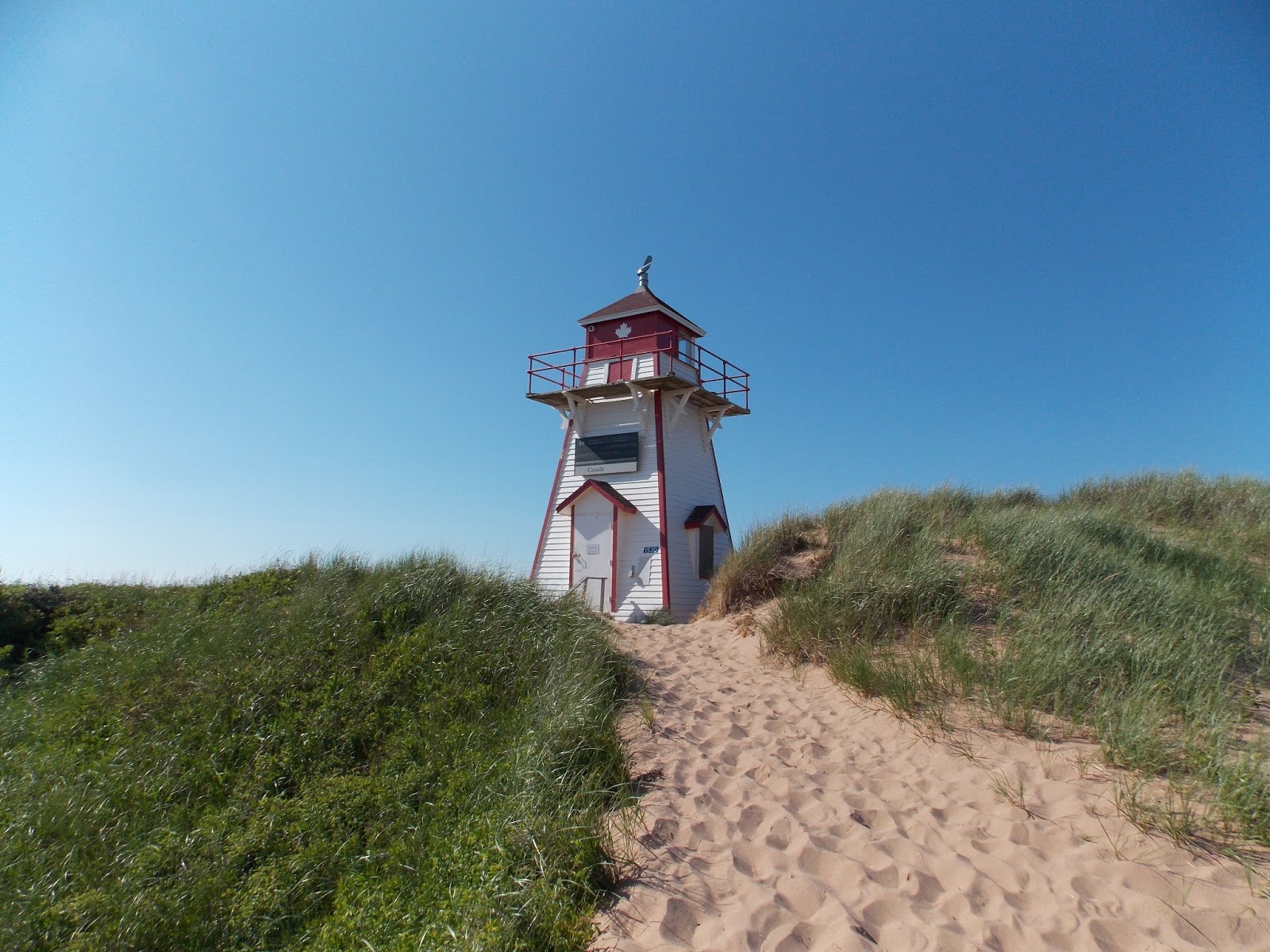 Voyage to Prince Edward Island: White Sands Hotel and lighthouse on the ...