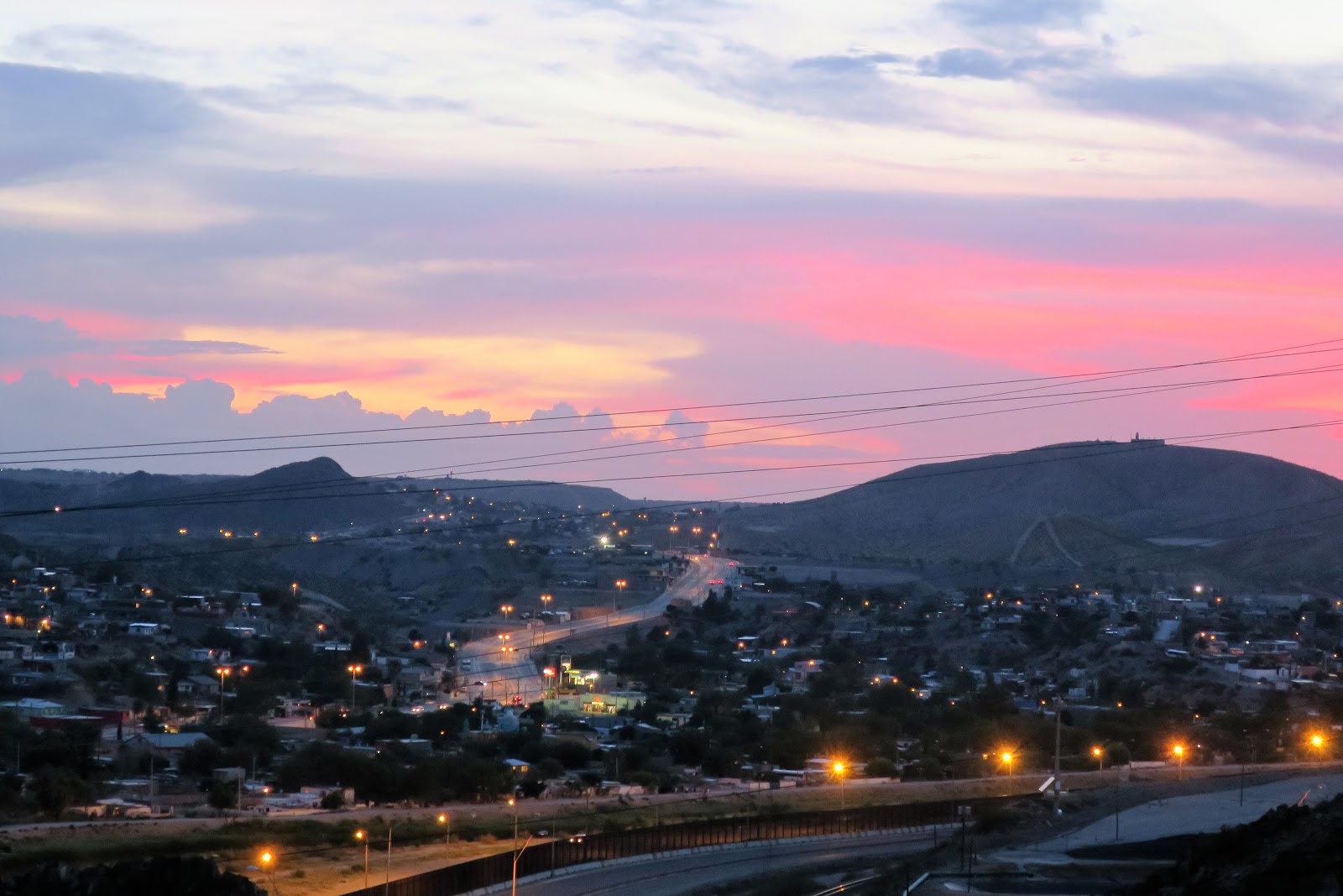 Living Rootless: El Paso: Sunset Over Juárez