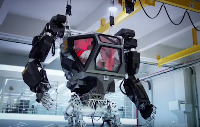 NEWS: Real life Mech for Xmas, anyone? | The Test Pit