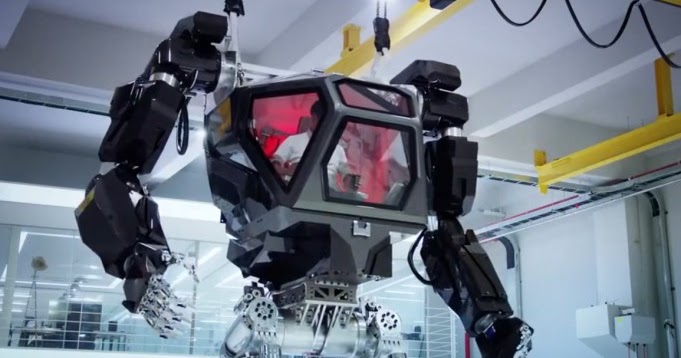 NEWS: Real life Mech for Xmas, anyone? | The Test Pit