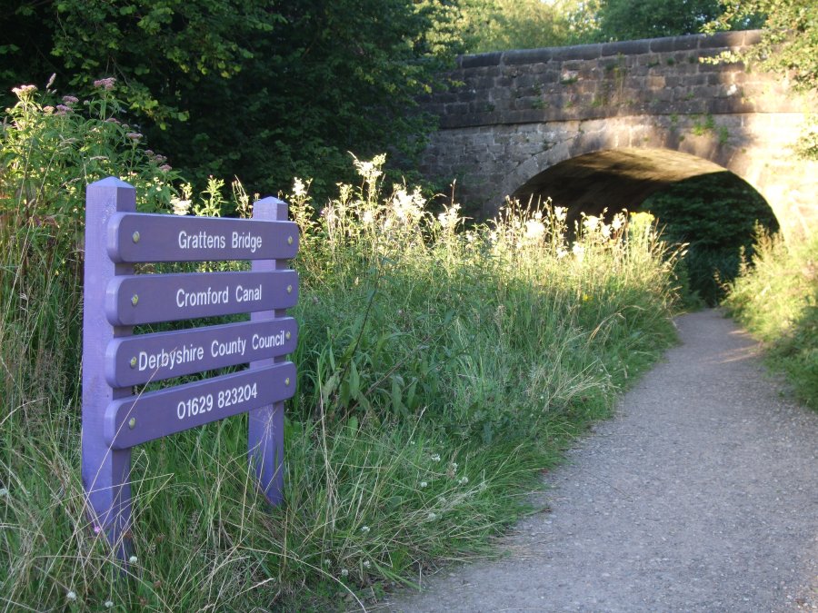 Halfie Swanning Around On The Cromford Canal