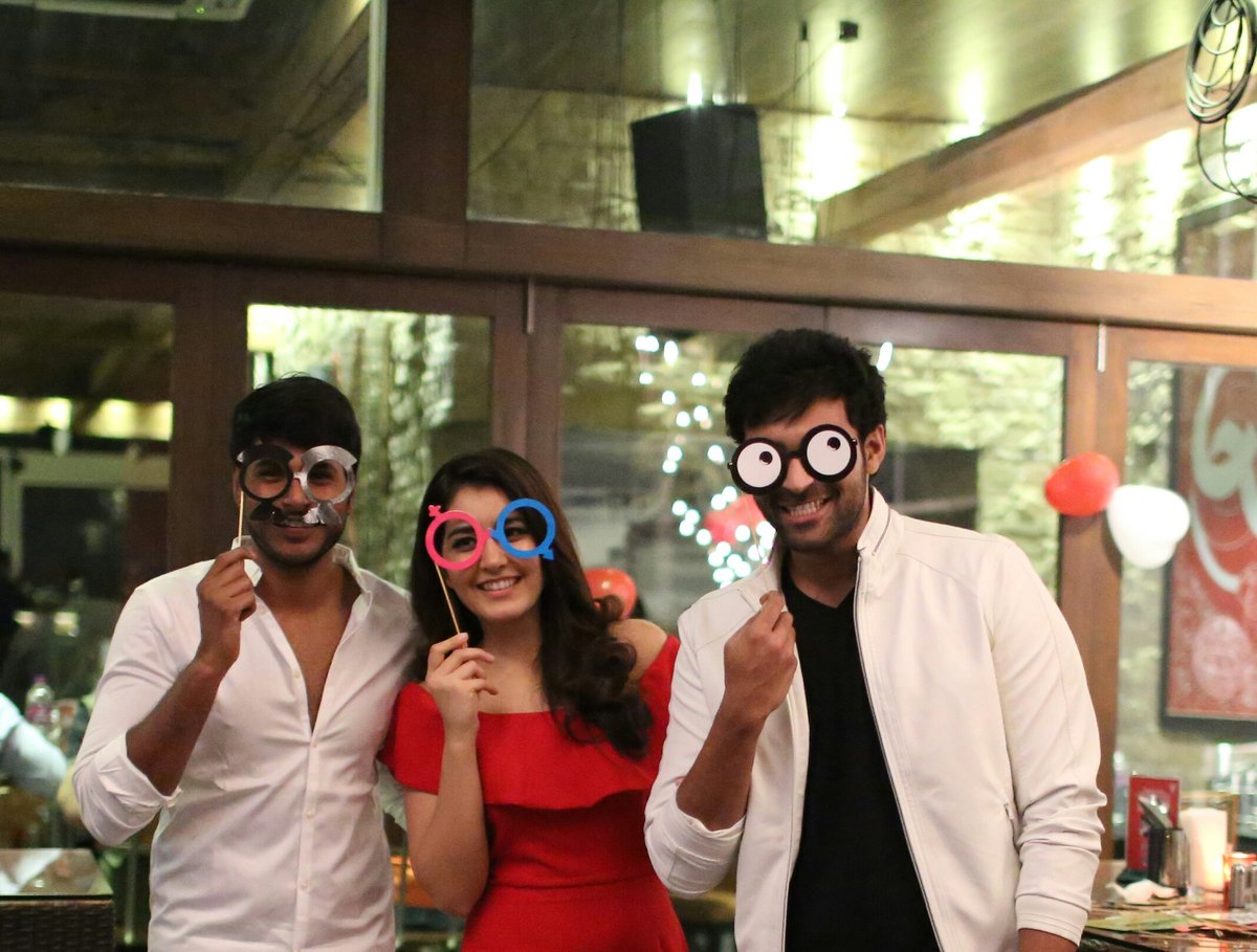 Rashi Khanna birthday party photos