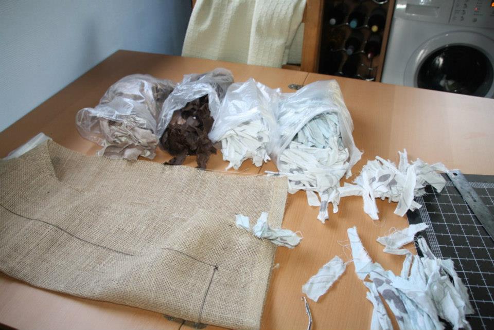 Kate's Design and Craft : Make a rag rug