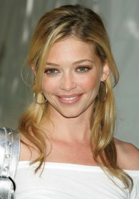 Amanda Detmer | Celebrities Photos Hub