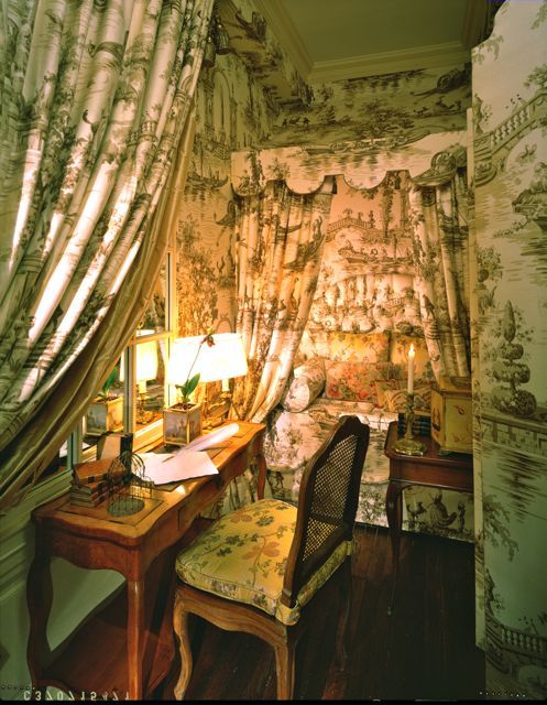 Eye For Design: Decorating With Green And White Toile