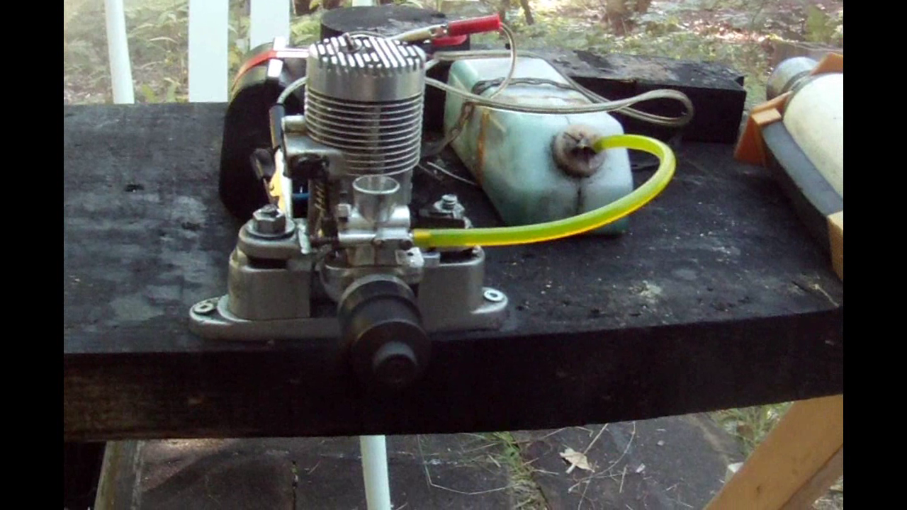 Vintage Model Airplane Engines Running: Fox 60 Eagle I RC