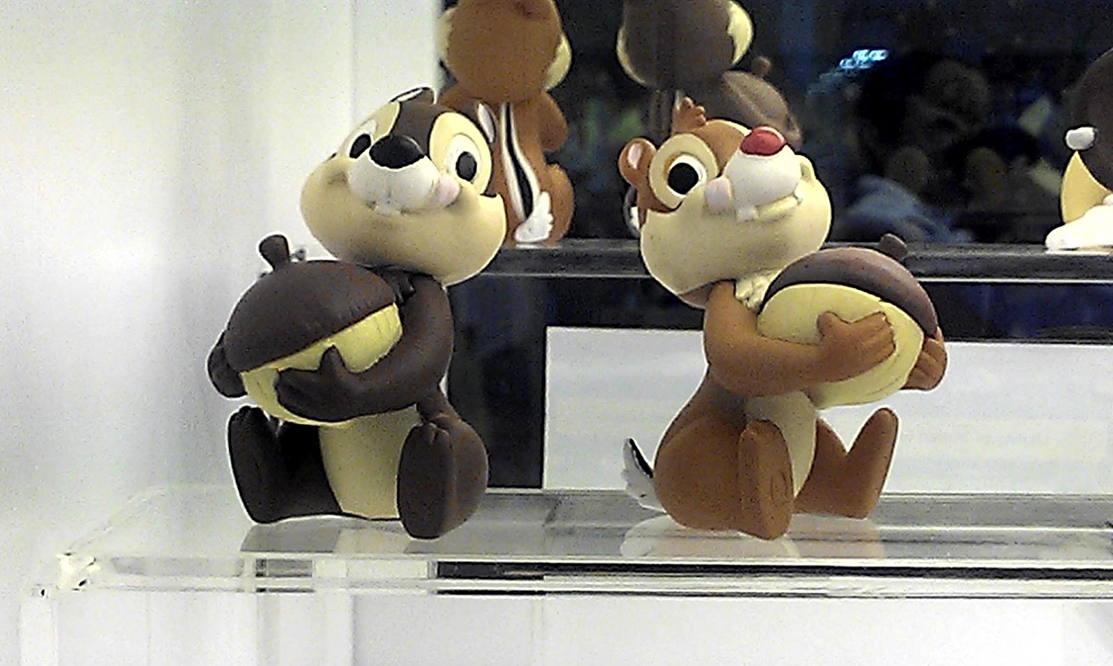 The D inside me: World Launch: Disney's Mini Figure World