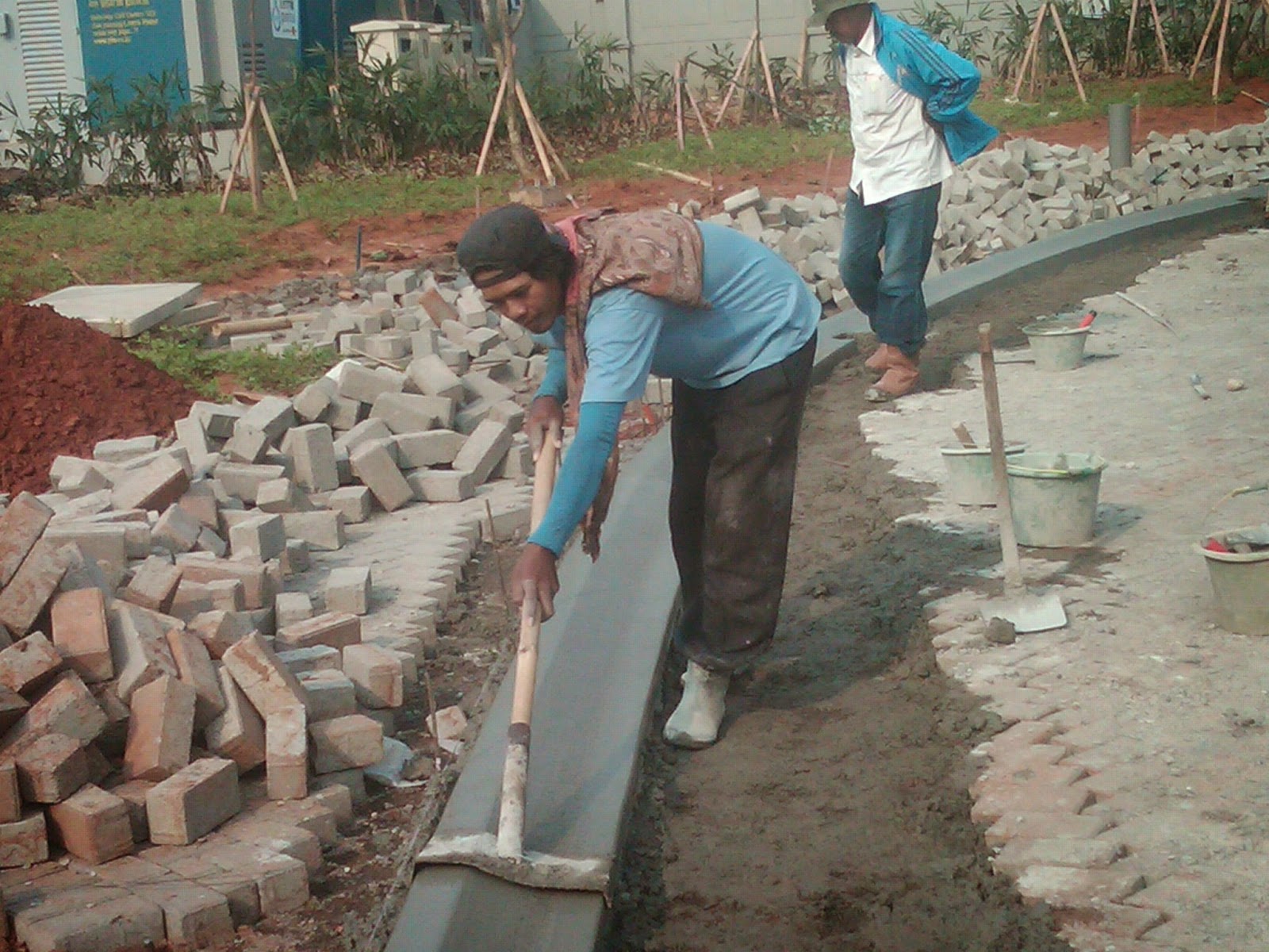 Menerima jasa cor kanstin untuk jalan cluster maupun jalan utama