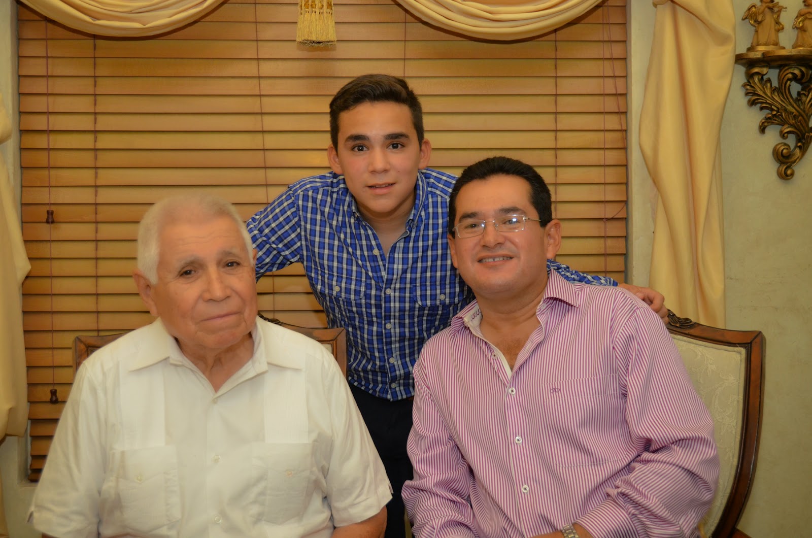 EL ALBUM DIGITAL: CUMPLE 80 AÑOS DON RAUL ARMENTA BALDERRAMA