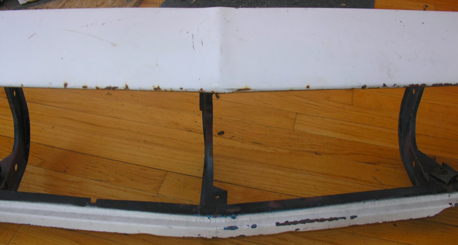 Krisiesmopes Mopar Stuff: 70 'Cuda Front Header Panel