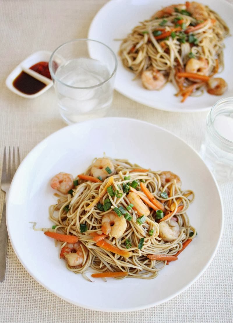 whatsaralikes: Massa chinesa com camarão