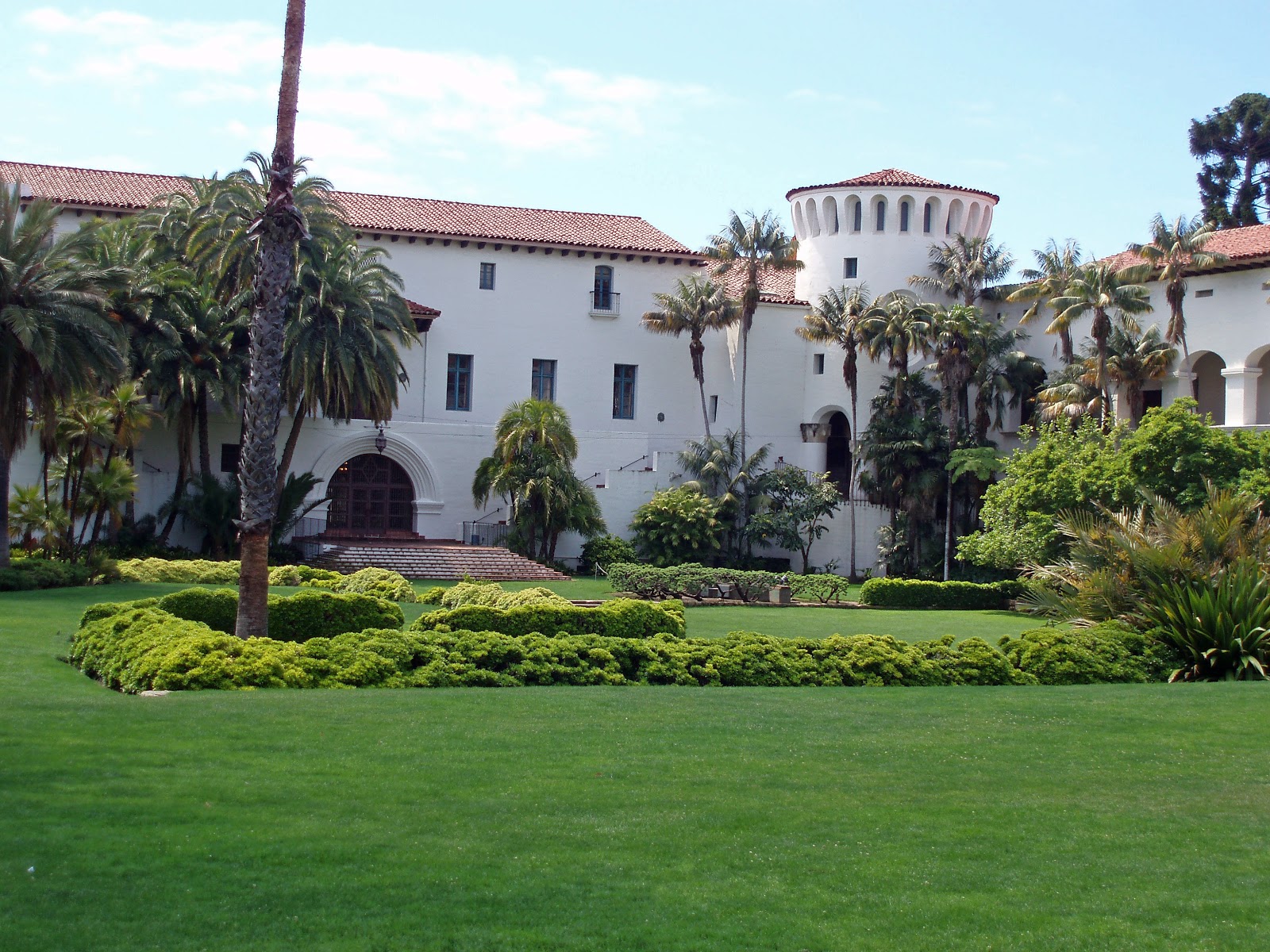 Santa Barbara Sights and Events: Santa Barbara County Courthouse