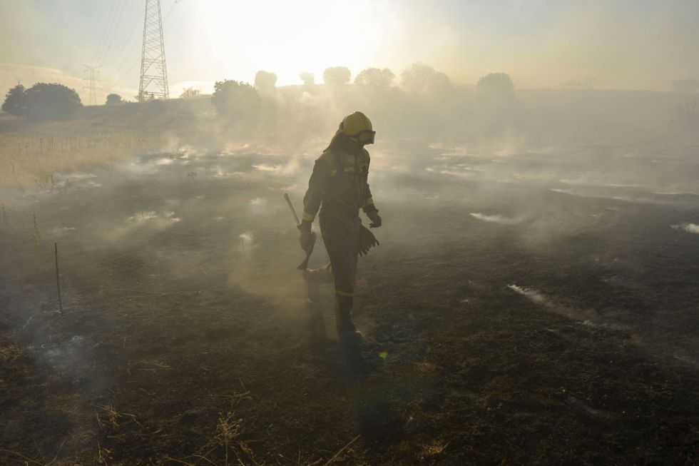 Una imagen futurista de un mundo desolado
