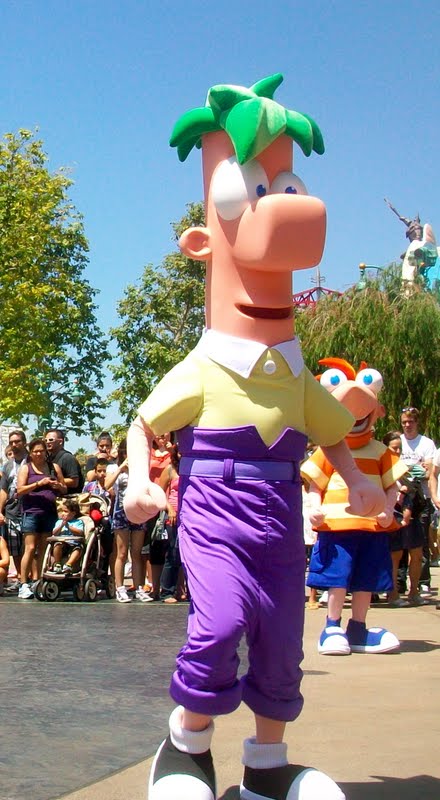 The Mouse Minute (Formerly Brad's Everything Disney Blog): Phineas and ...