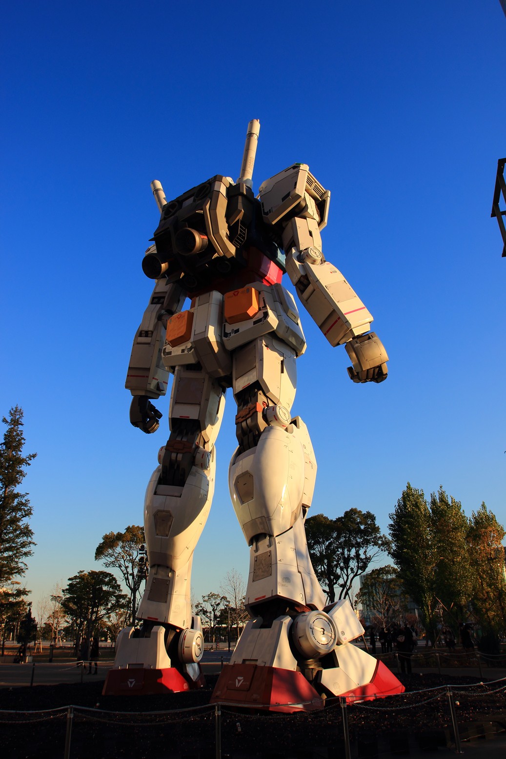 GUNDAM GUY: Gundam Front Tokyo: 1/1 Scale RX-78-2 Gundam Christmas ...
