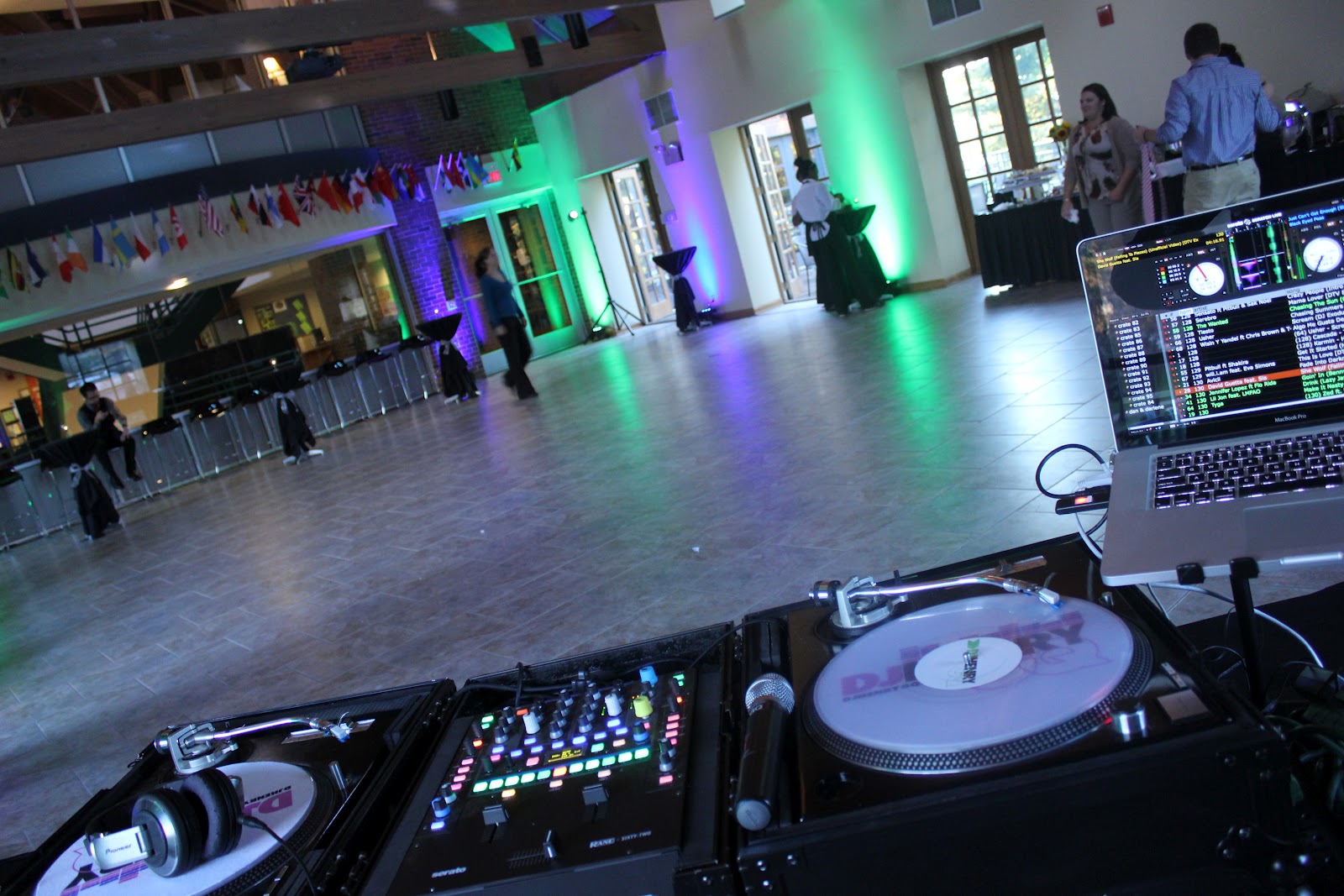 Erie Wedding DJ | Erie DJ | DJ Henry GQ: MercyHurst Fall Ball Dance w ...