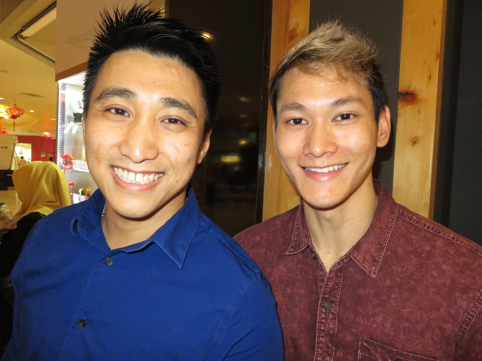 Kee Hua Chee Live!: ZACK HONG OPENS 4TH OUTLET OF BEST-SELLING ...