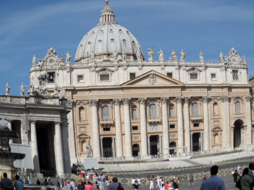 EL BOSQUE ENCANTADO: BATICANO