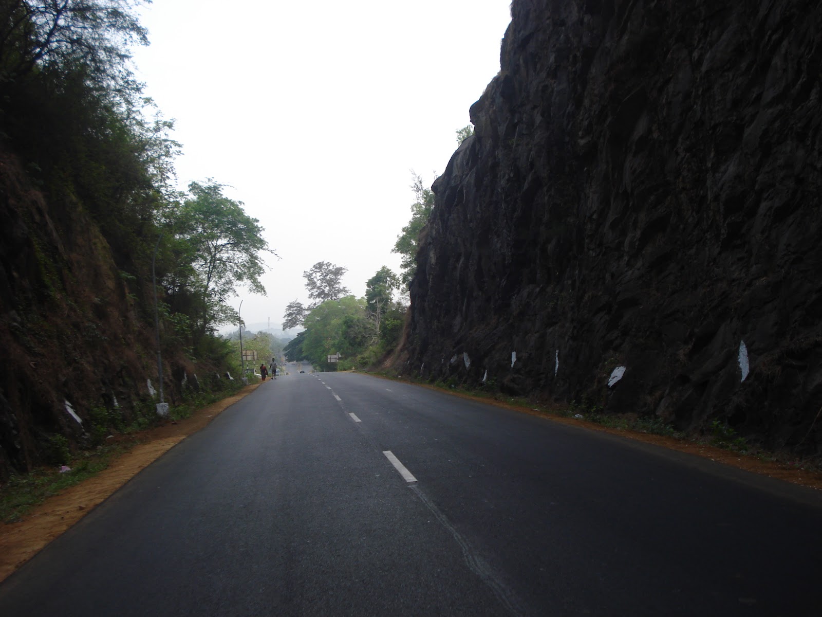 ULAVI, AKALAGAVI, WATER FALLS IN UTTARA KANNADA: TRIP IN BIKE 29/4/2012 ...