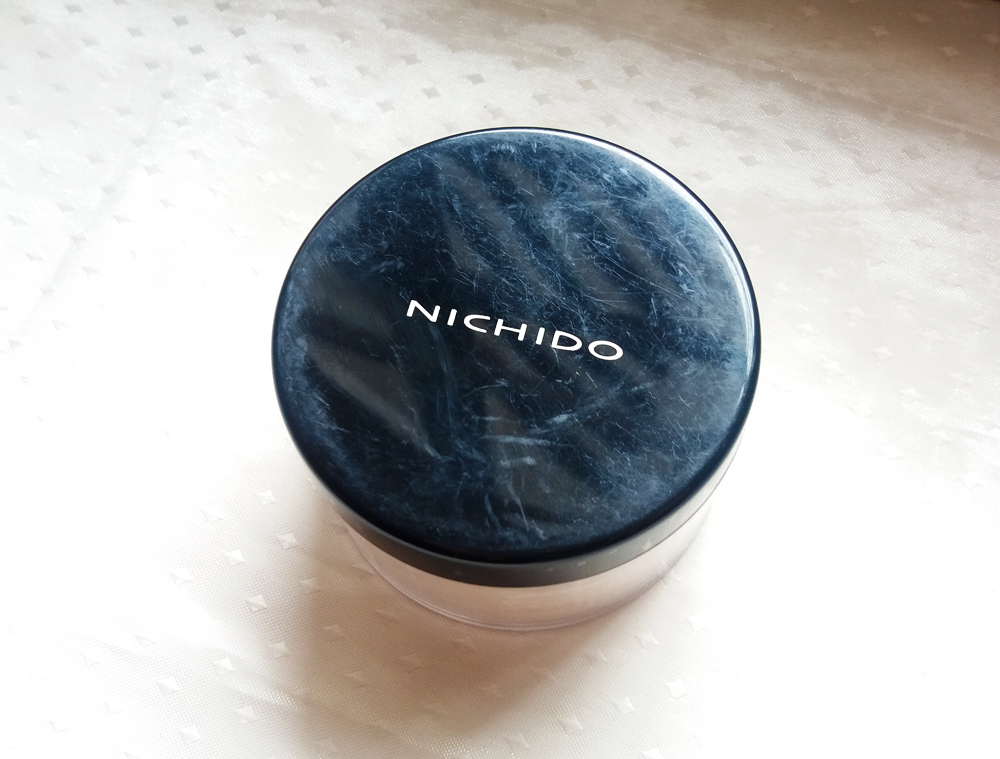 The Crimson Palette: Nichido loose final powder in Creamy Glow review