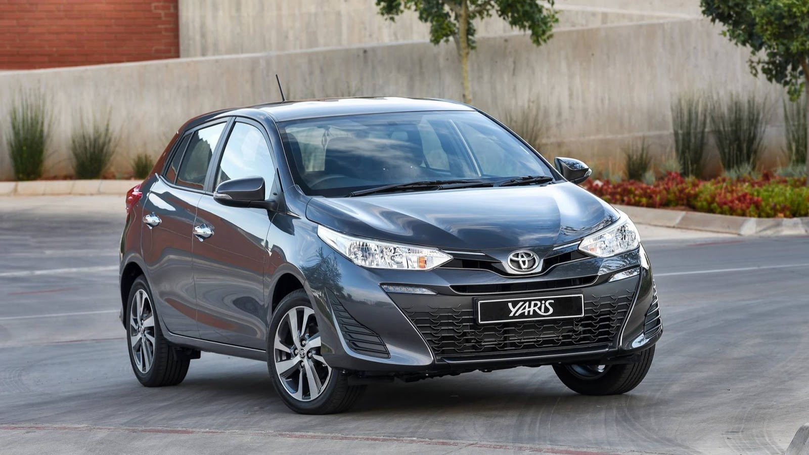 Volta Rápida: Toyota Yaris se apresenta oficialmente ao Brasil; saiba ...