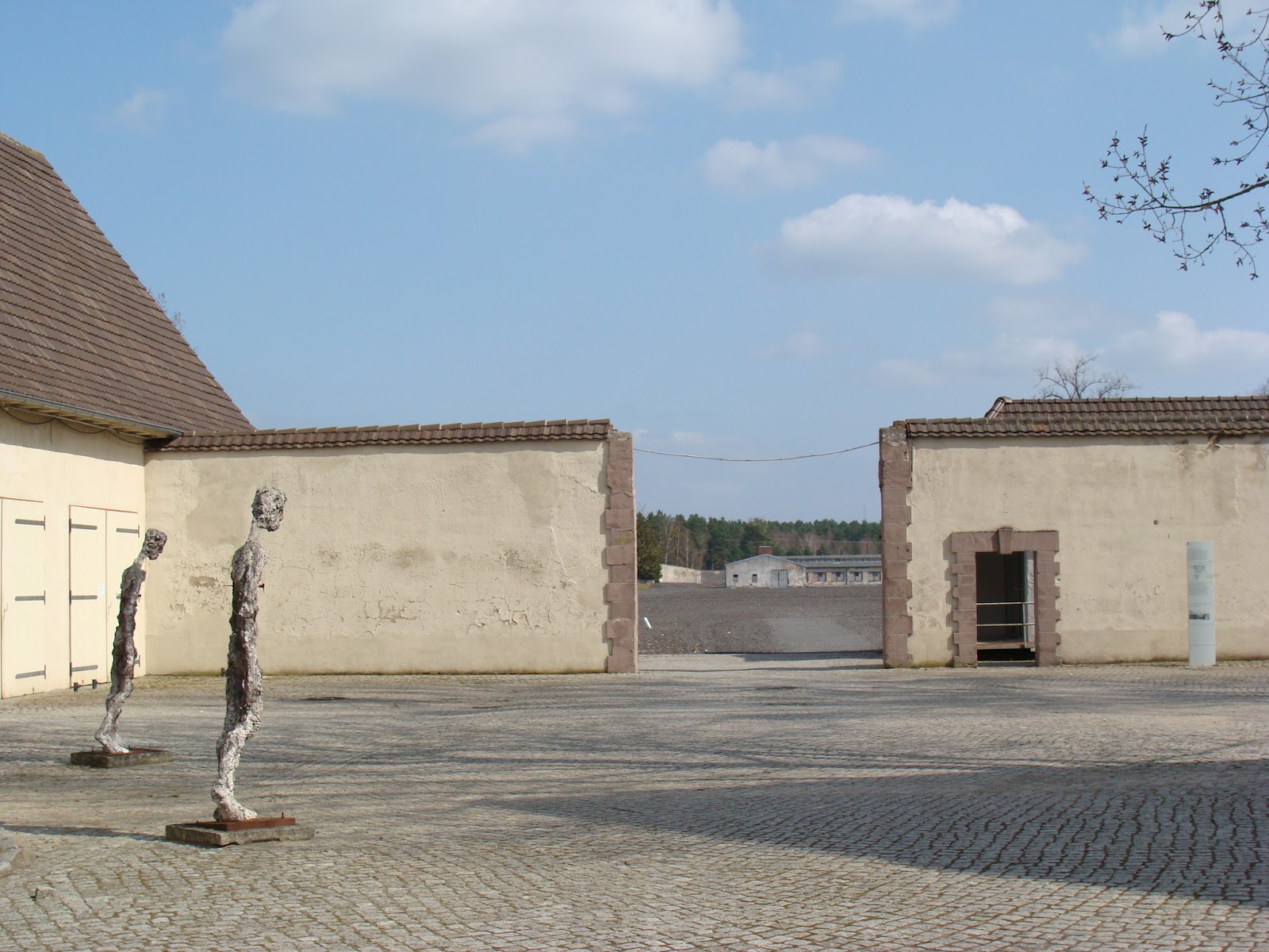 Patrícia de Paula - Street Photography: The Ravensbrück Concentration Camp