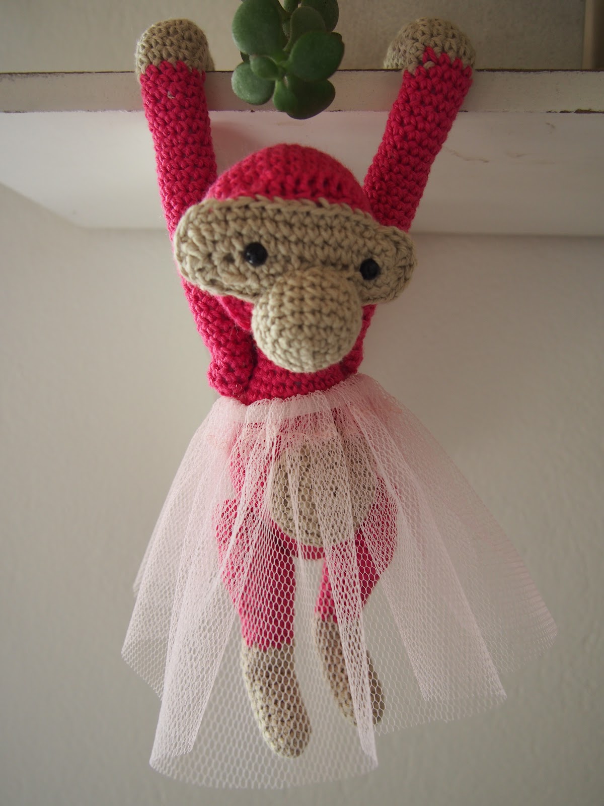 sysletrolden: Pink abe med tyl