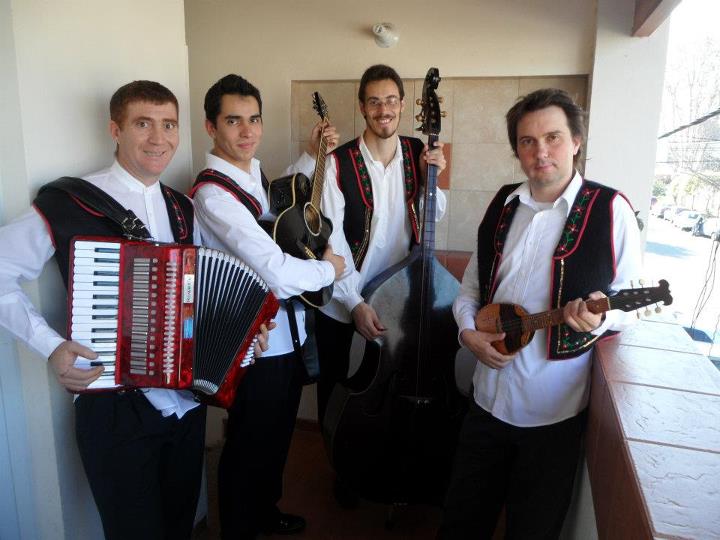 Hrvatski Bar Radio en VIVO: agosto 2012