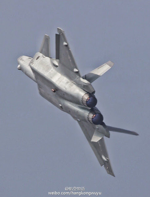 Asian Defence News: Chinese PLAAF J-20 performing at Zhuhai