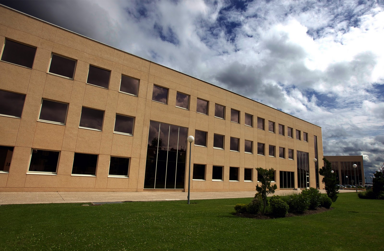 Prensa especializada: El inicio de las clases en la U-tad abre el ...