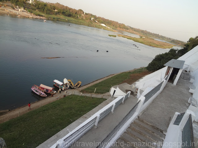 Gwarighat (Jabalpur) | Around The World