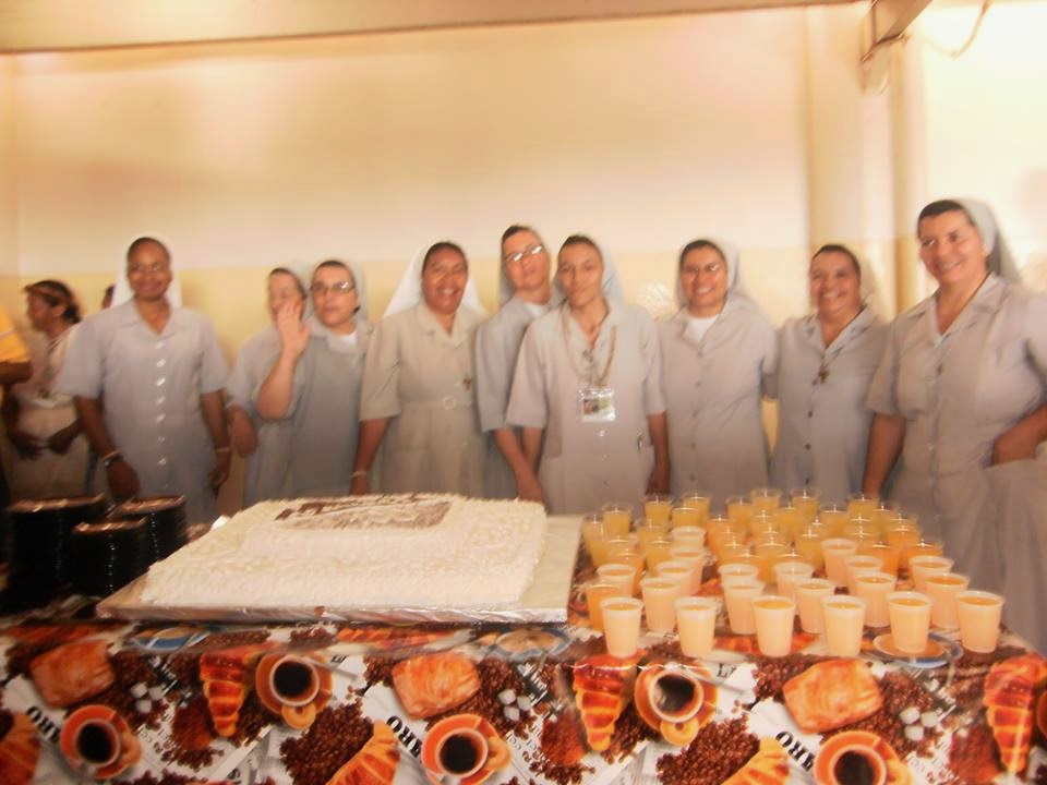 ENTREGARSE POR AMOR: 100 AÑOS DE COMPROMISO MISIONERO