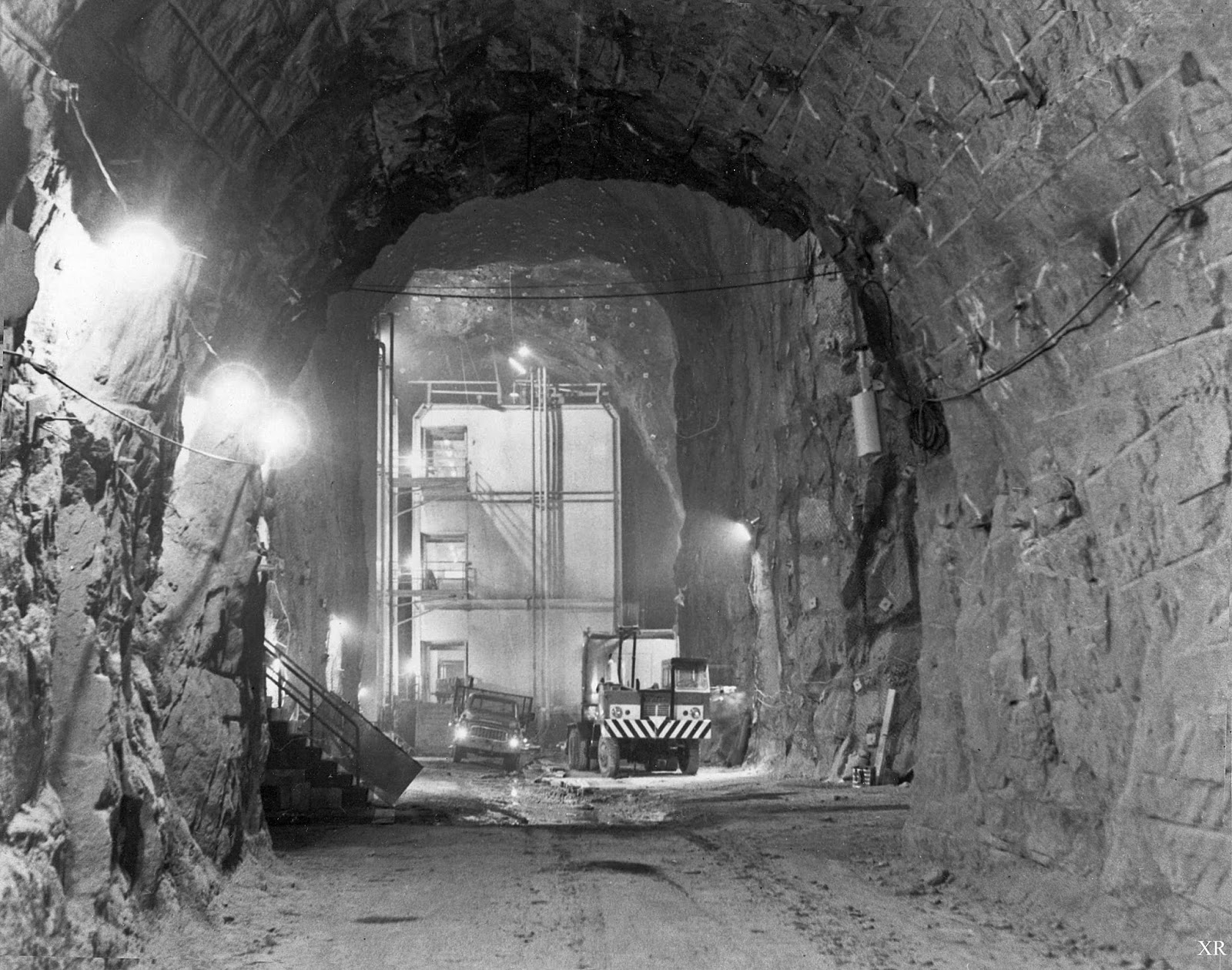 ATOMIC-ANNIHILATION: 1962 ... building Cheyenne Mountain!