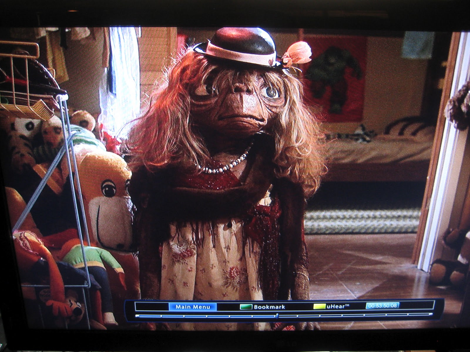 Minta's Creations: A day at home with E.T.